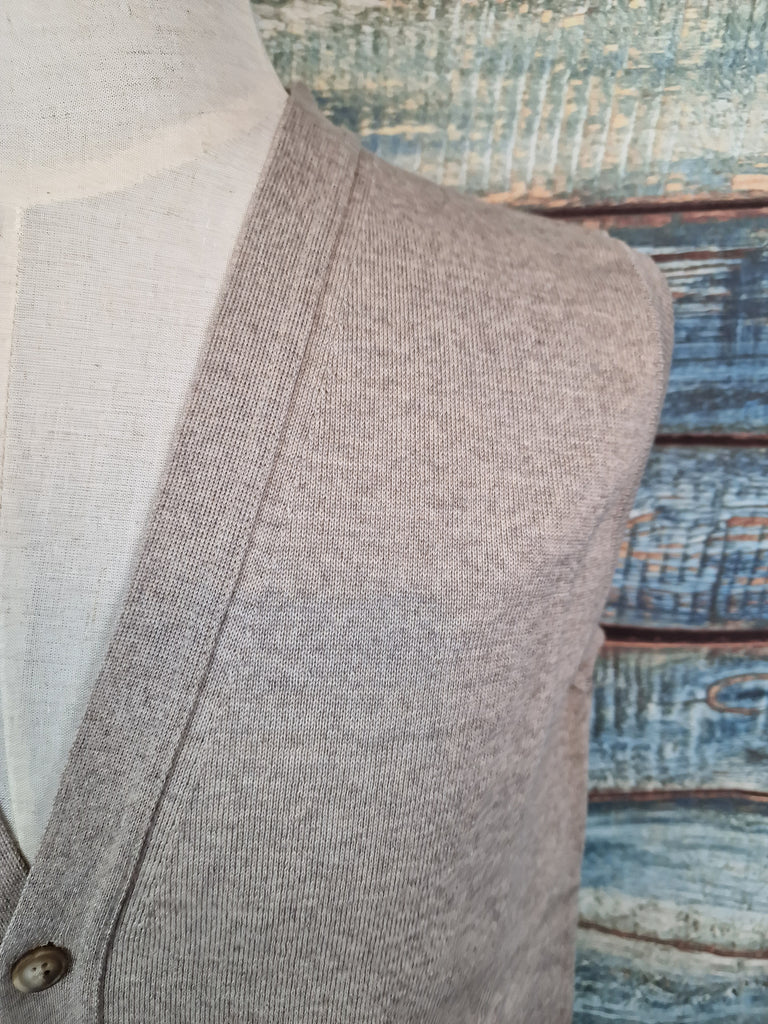 LORENZONI Extra Fine Merino Wool sleeveless cardigan – Retreat Clothing