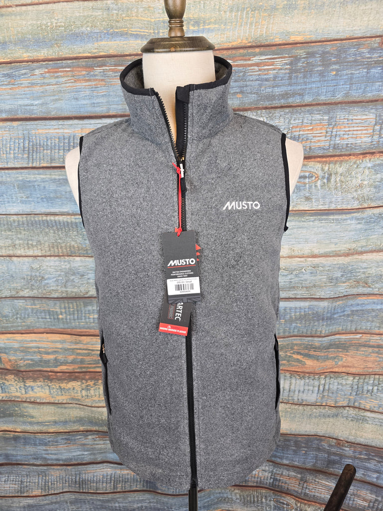 Musto MEN'S NAUTIC POLARTEC® FLEECE VEST – Retreat Clothing